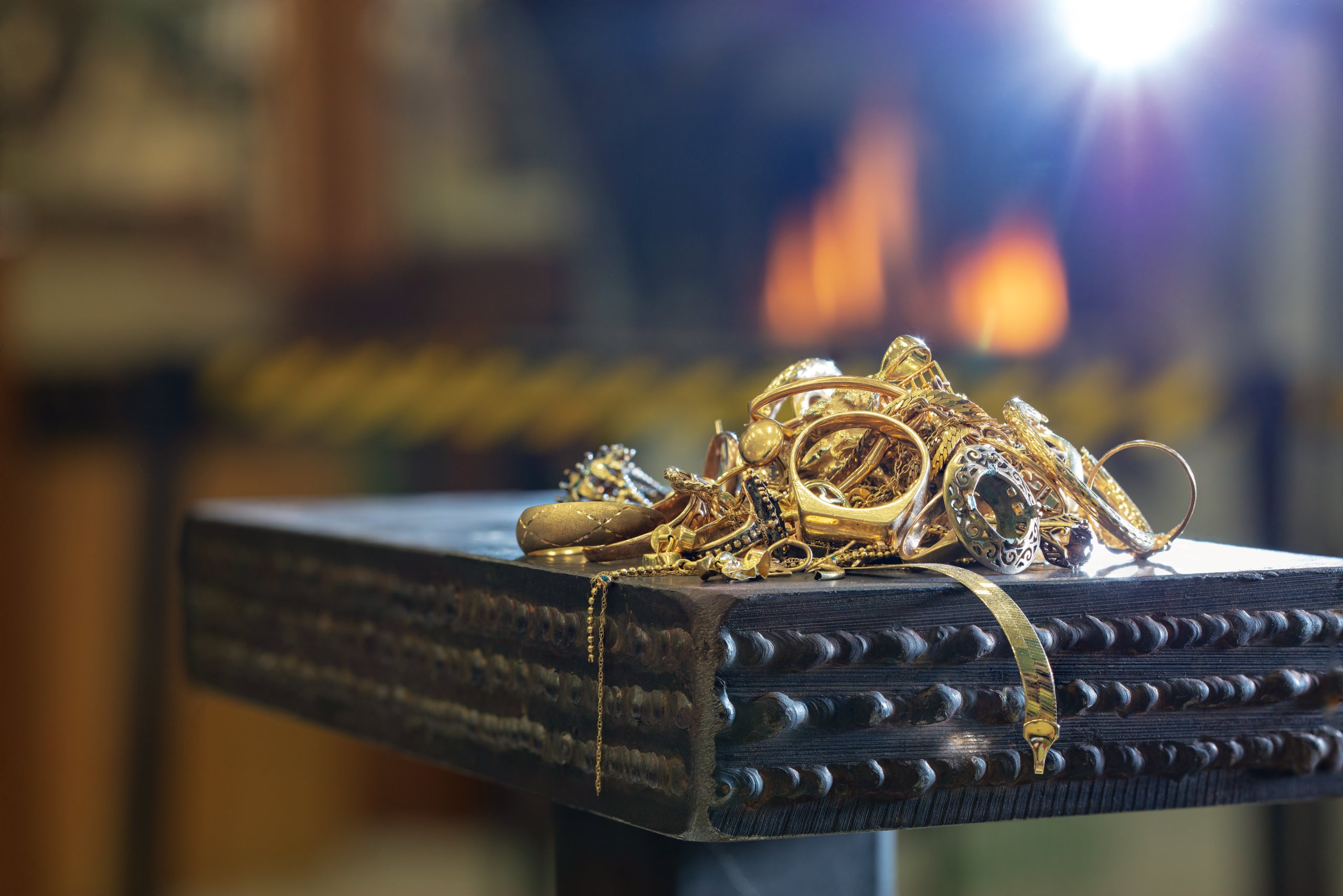 Metal Clean Scrap Services - Gold, Platinum, Palladium | Stuller
